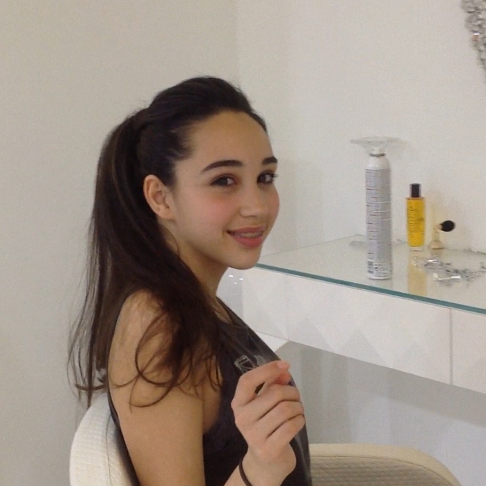 Glamouria - The Perfect Ponytail