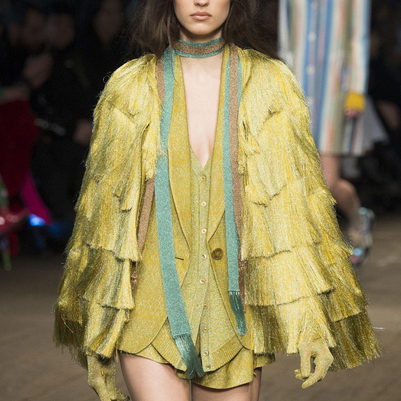 Glamouria - Put Your Fringe On…